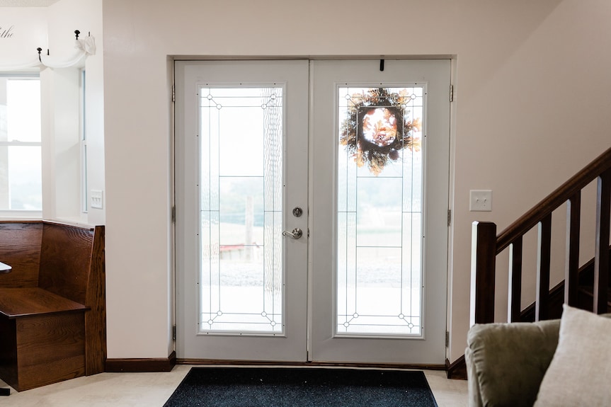 美しい景色とホットタブ付きのデッキを包む - オハイオ州