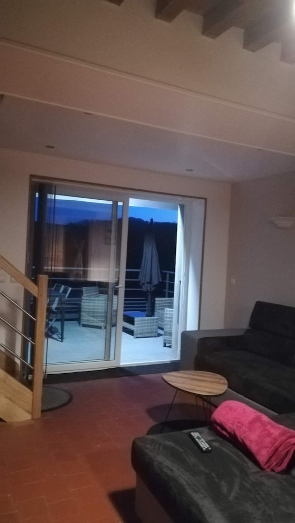 Gite A La Ferme <>. - Lac de Pannecière