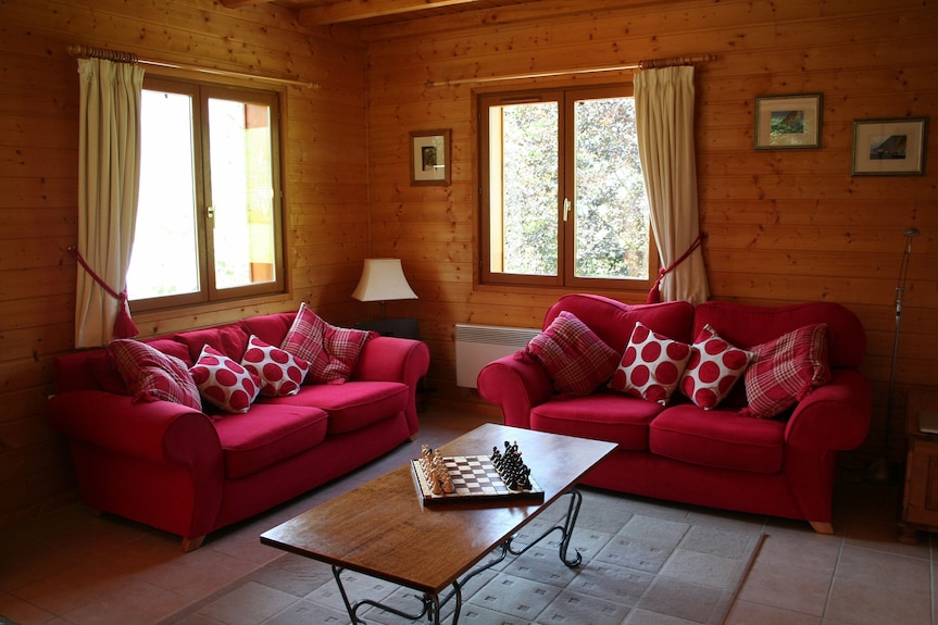 Delightful Chalet, Village Location, Garden, Parking, Views And Wifi - Haute-Savoie