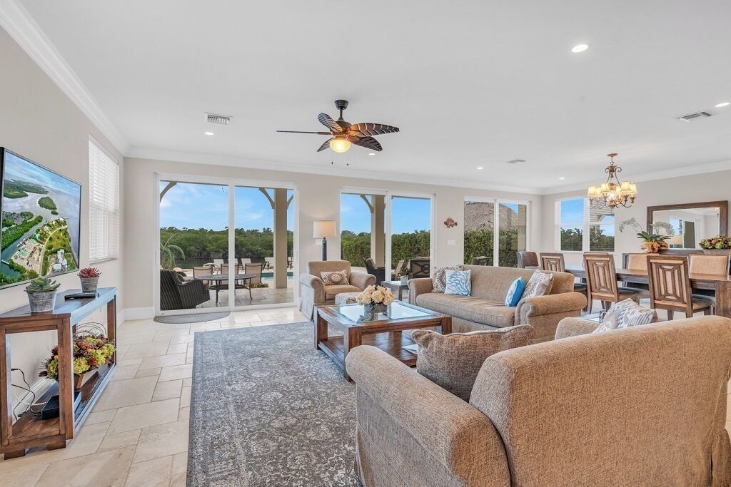 W07 - New Luxury Property! Breathtaking Canal Front Pool Home - Sleeps 14 - Marathon, FL