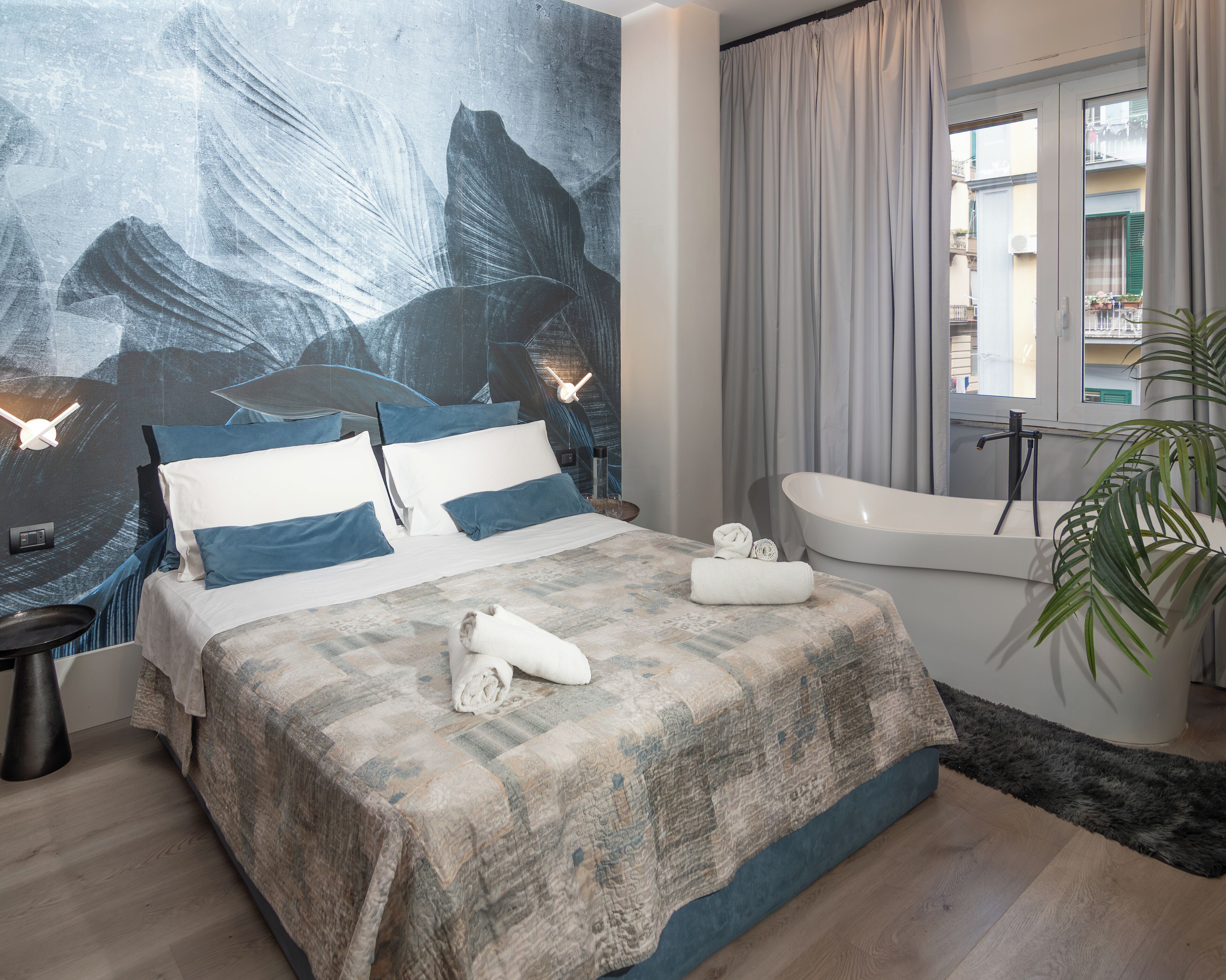 Suíte júnior, sauna seca | Lençóis italianos Frette, roupas de cama premium, edredons de pluma