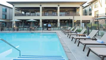Piscina exterior
