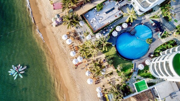 Sunset Beach Resort & Spa - Phú Quốc