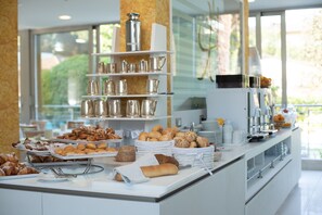 Pequeno-almoço continental diário incluído