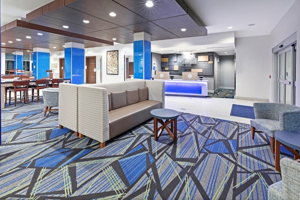 Holiday Inn Express & Suites Denton - Sanger By Ihg - Denton, TX
