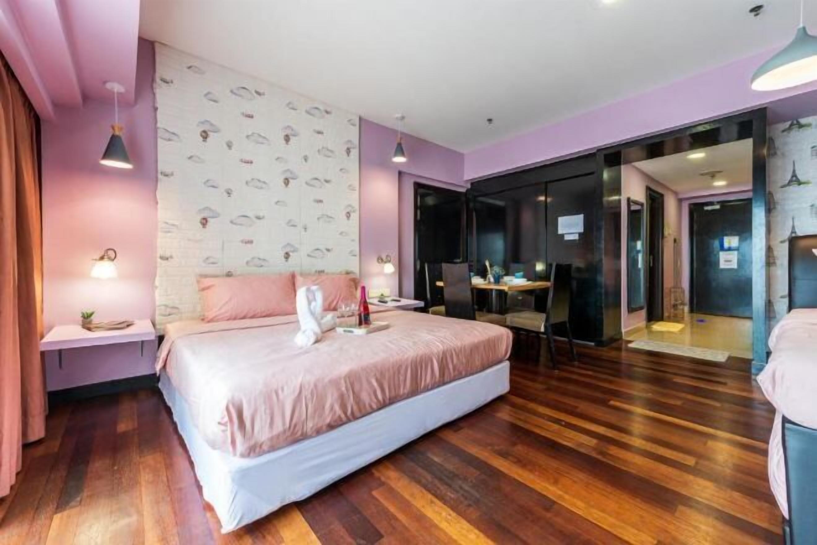 Ferro/tábua de engomar, Wi-fi grátis, roupa de cama fornecida 