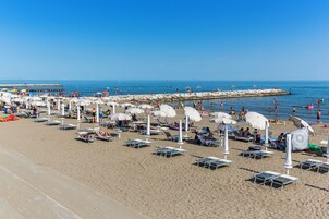 Uma praia privada nas proximidades, autocarro grátis para a praia 