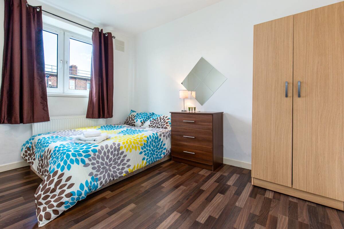 Quarto Deluxe (3) | Secretária, Wi-fi grátis, com mobília individualizada 