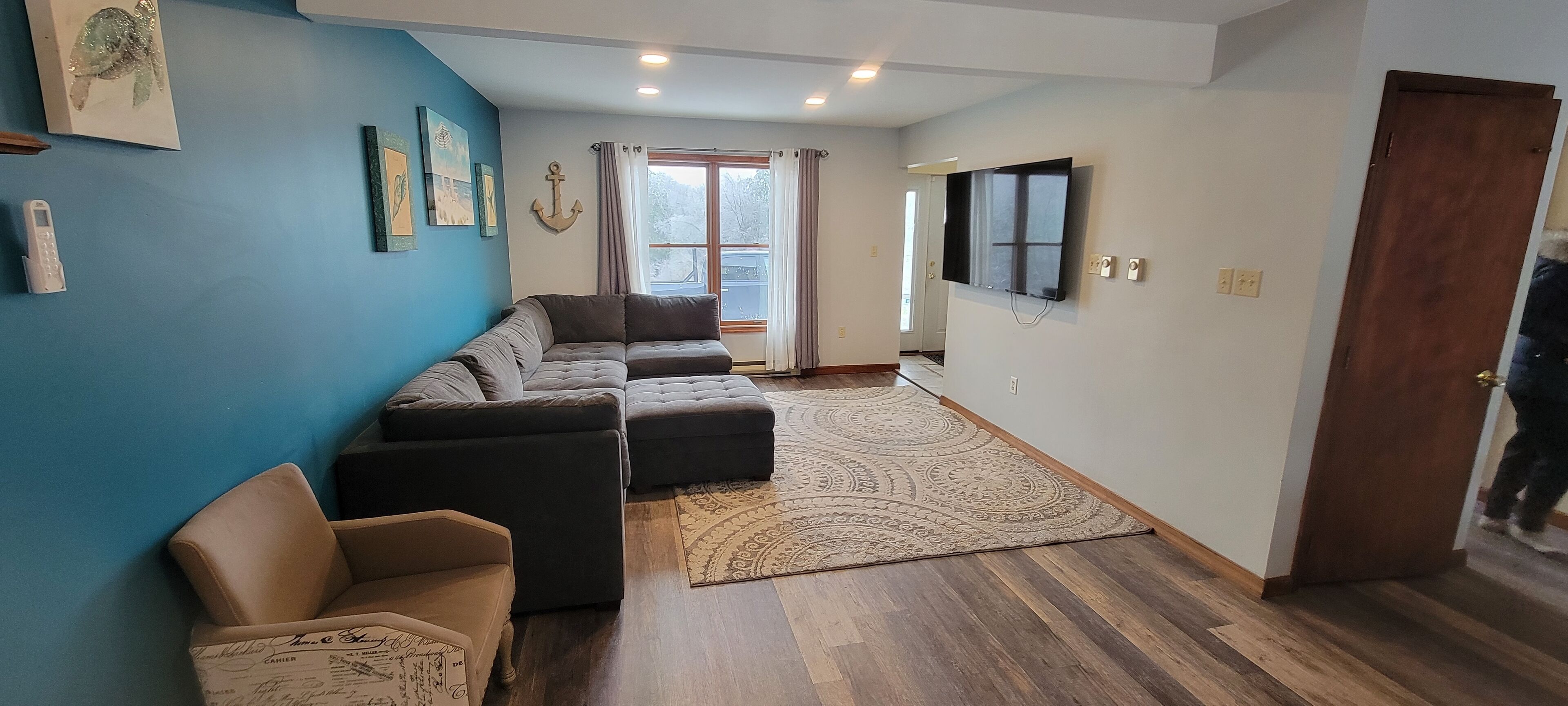 Secluded, Private Pool.  Steam/sauna. Hot Tub. Wifi. Pool Table - Palmerton, PA