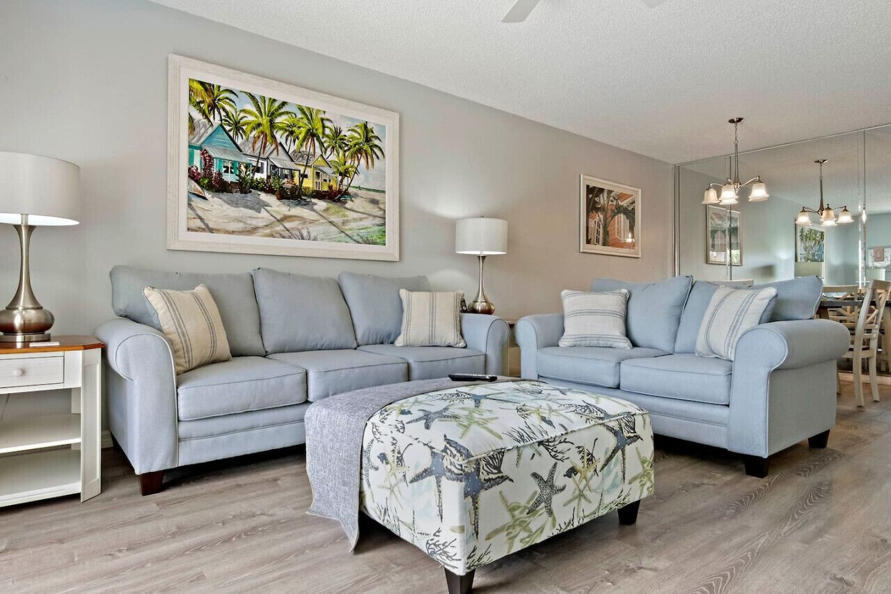 St Pete Isla Vista Verde E 2-111 Pond View! 2/2 - Pinellas County, FL