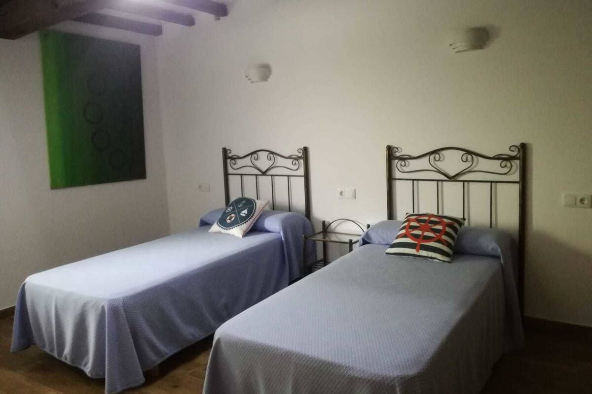 Berços/camas para crianças grátis, camas desdobráveis