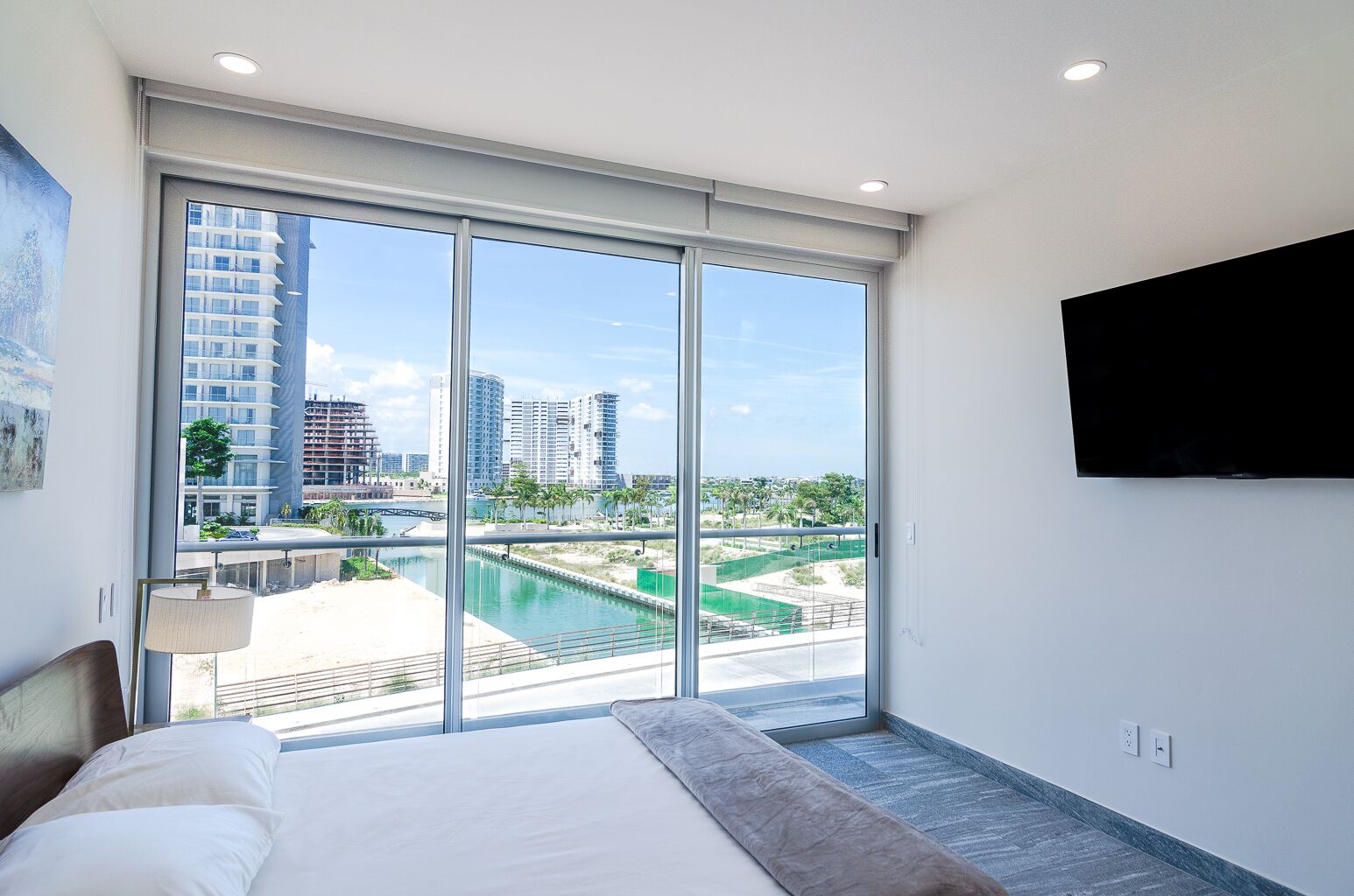 Exclusive Luxury Condo Located In Puerto Cancún - Cancún