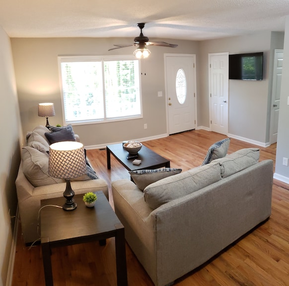 Cozy And Quiet Home-clayton, Georgia - 클레이턴