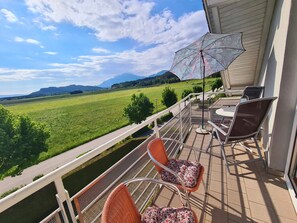 Apartamento conforto, 2 quartos, para não fumantes, vista para a montanha | Vista do quarto