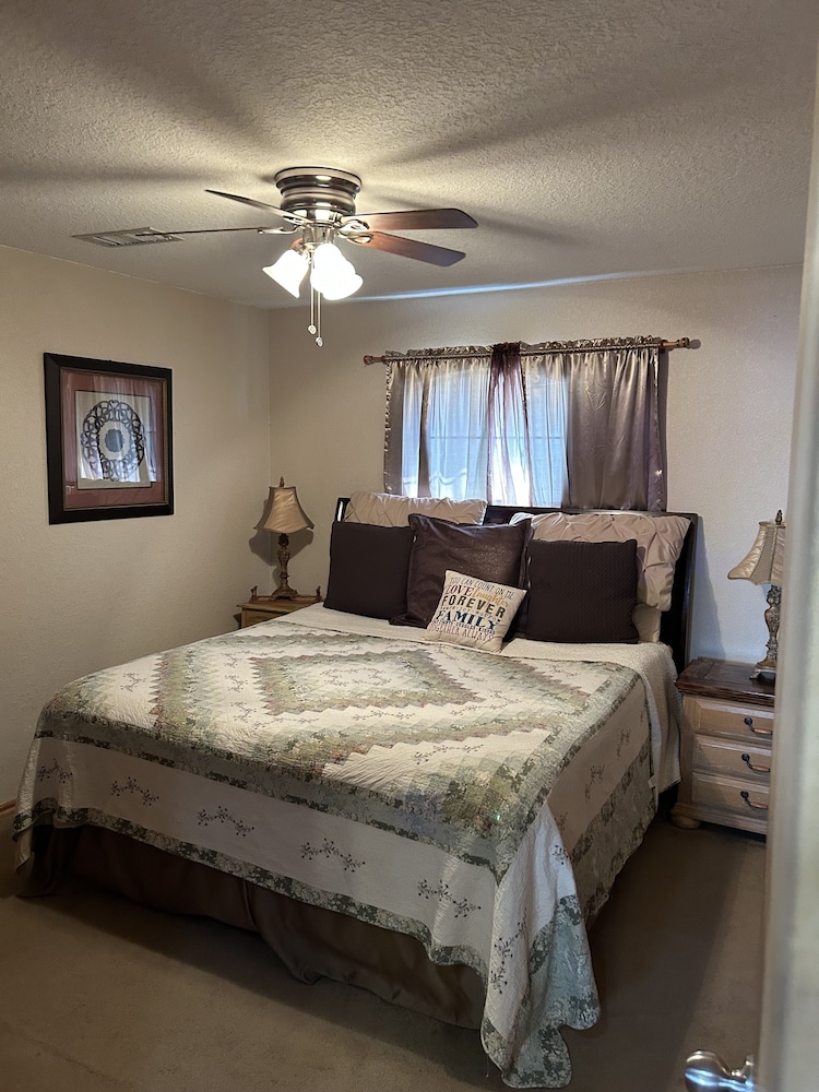 Skiatook Lake House Getaway - Skiatook Lake, OK