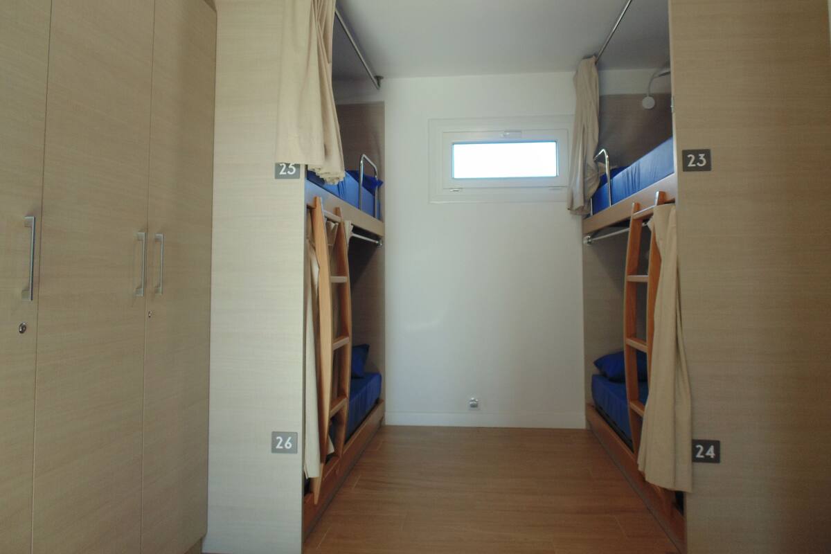 Dormitório Partilhado, em dormitório misto (1 bed in 8 - Bed Dormitory Room) | Wi-fi grátis, roupa de cama fornecida 