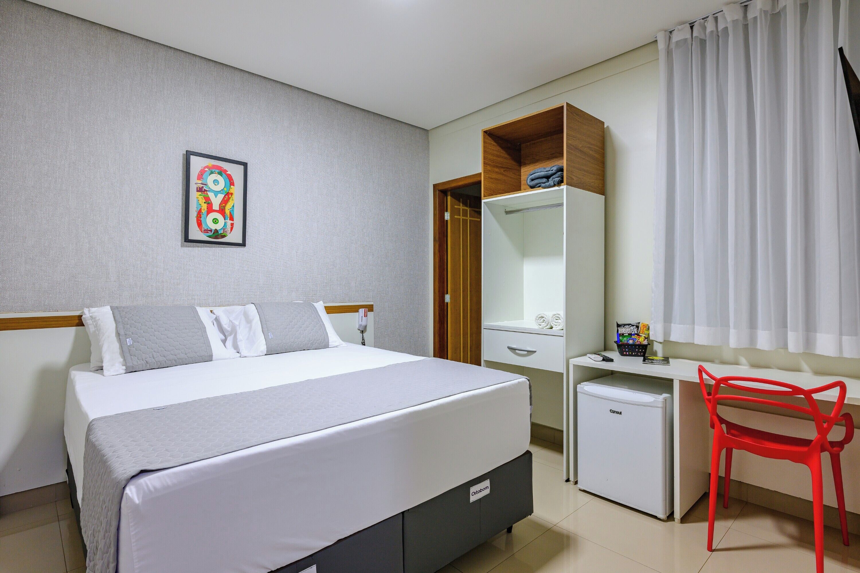 Quarto Duplo | Minibar, secretária, Wi-fi grátis, roupa de cama fornecida 