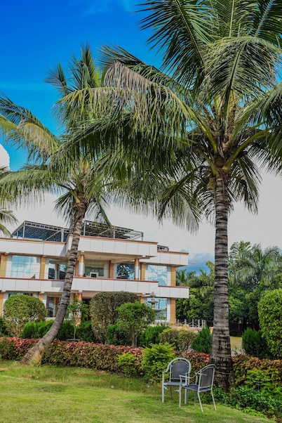 Hotel Ganpati Resort