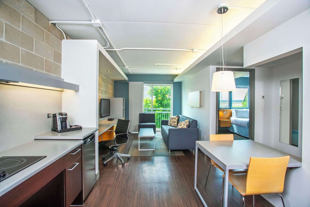 Barker Suites Southport - Manitoba