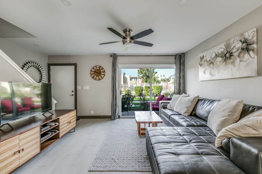 100%再構築! すぐに完全に新しくモダンになります。 - アリゾナ州