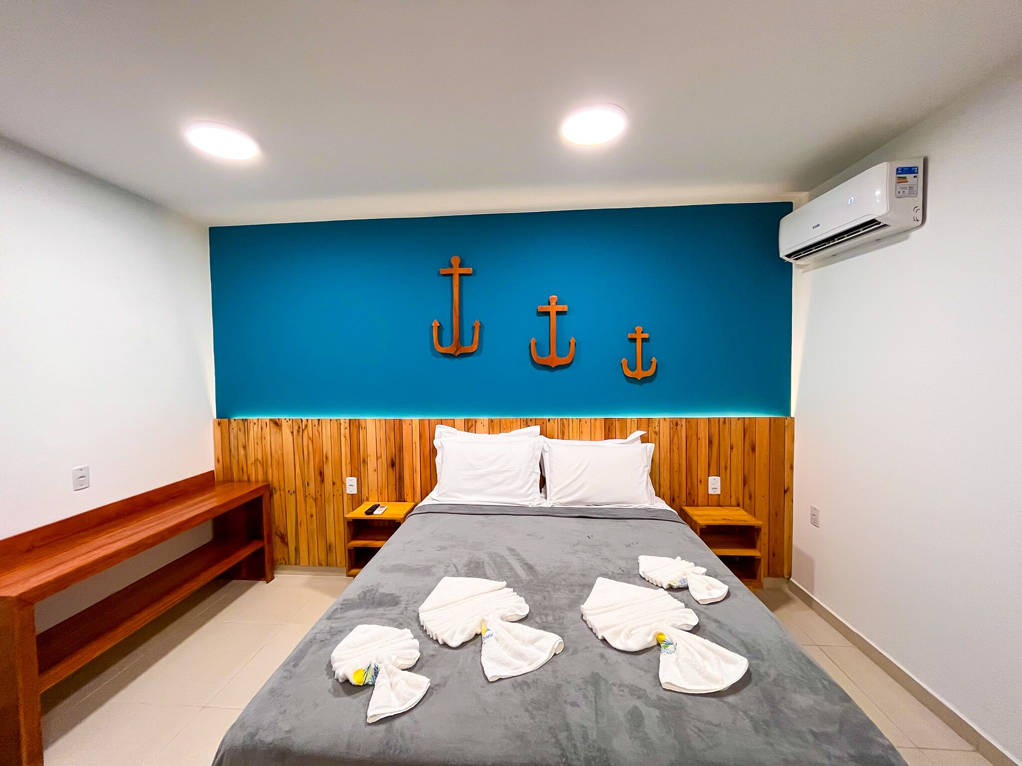 Quarto casal standard | Frigobar, individualmente decorados, individualmente mobiliados