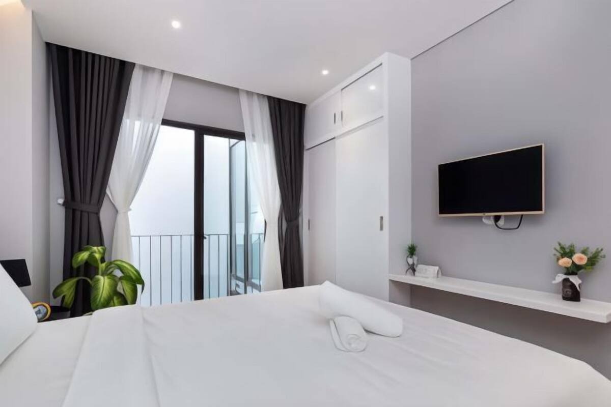 Escrivaninha, espaço de trabalho para notebook