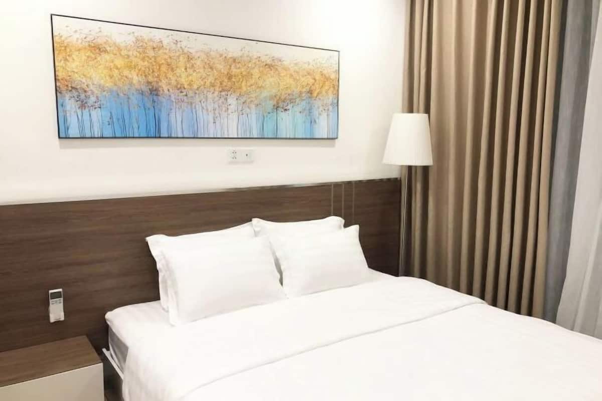 3 quartos, individualmente decorados, individualmente mobiliados