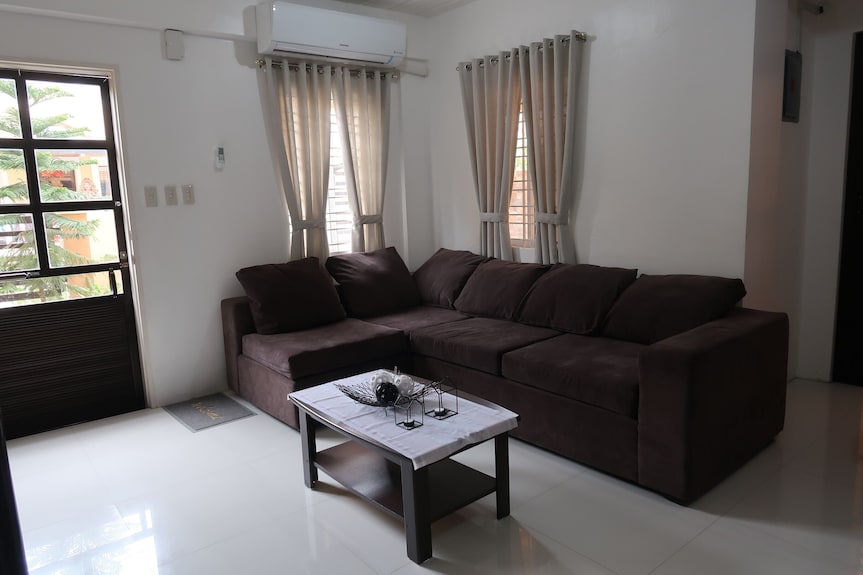 A Perfect Home For Everyone In Batangas City! :) - 바탕가스