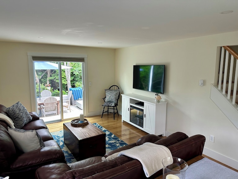 Charming New Renovated 3 Bed/ 1 Bath Condo Sleeps 6+walk & Bike To Everything - 南塔克特