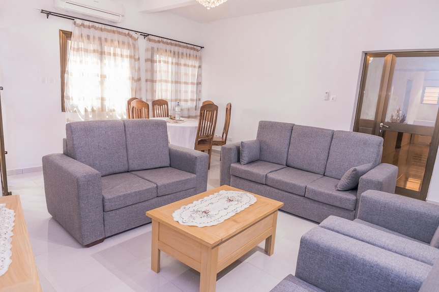 Appartf4 Climatisé-totsi Près De Maison Adebayor - 로메