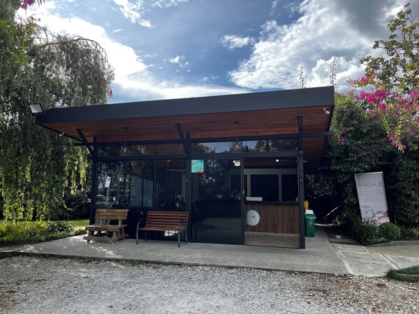 Isak Hotel & Golf Airport - Antioquia