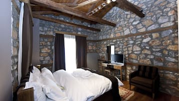 1 quarto, frigobar, cofres nos quartos, individualmente decorados
