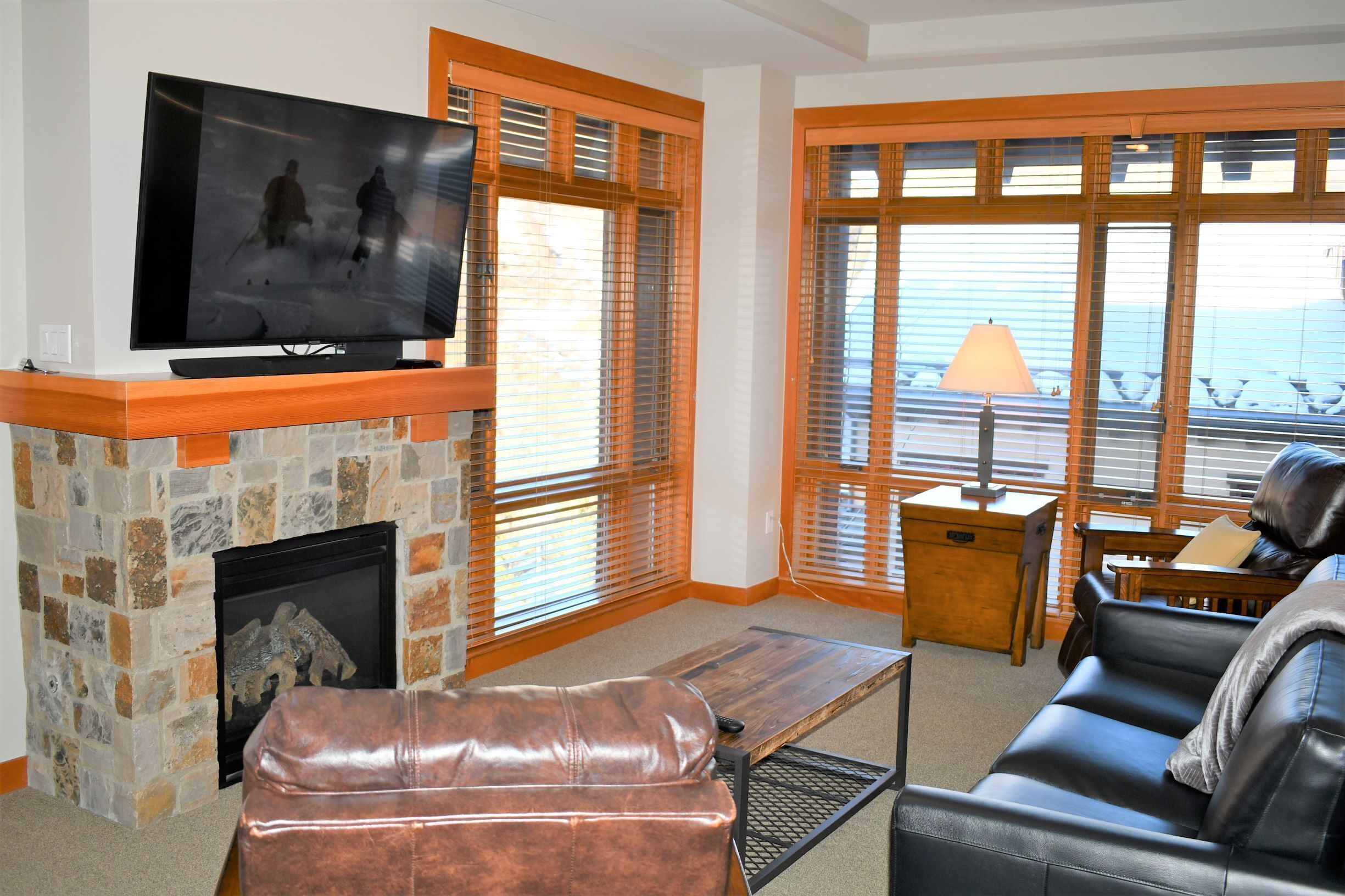 Snowmass Capitol Peak Lodge Corner Unit- Just 50 Ft. To Elk Camp Gondola- Bldg A - Snowmass Village, CO