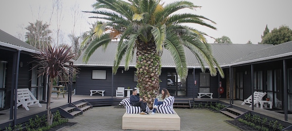 Hugo & Carter's Backpackers & Motel - Tauranga