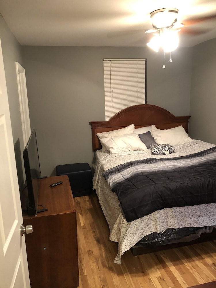 Luxury Home Away From Your Home - West Garfield Park - Chicago