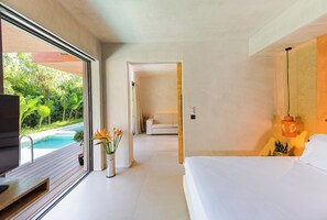 Amphora Suite with Private Pool | 45m2 | Cofre no quarto, secretária, cortinas/cortinados opacos 