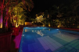 Piscina interna, piscina externa
