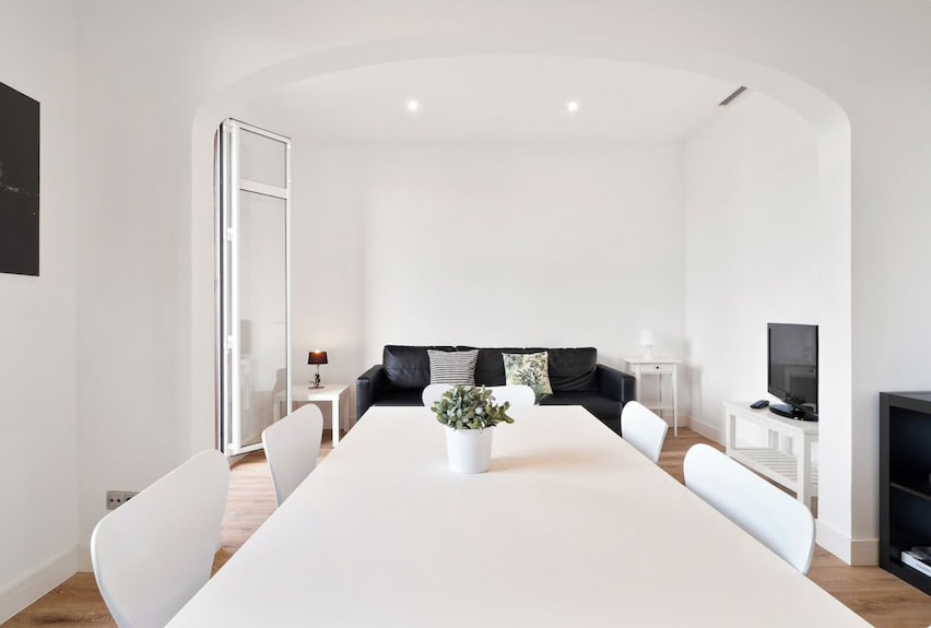 Delightful 2b Apartment With Views Of Tibidabo - Barcelona