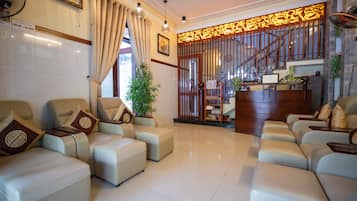 Massagens de pedras quentes, massagens suecas, massagens tailandesas