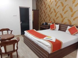 Quarto Deluxe, 1 cama de casal | Wi-fi grátis, roupa de cama fornecida 