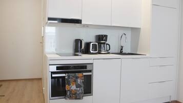 Estúdio (for 4) | Kitchenette privada | Um frigorífico, um micro-ondas, um forno, uma placa de cozinha