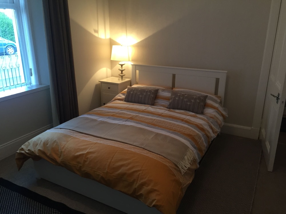 Bright, Modern Flat With Garden In Inverness City Centre - Loch Ness