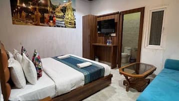 Quarto casal luxo | Escrivaninha, Wi-Fi de cortesia