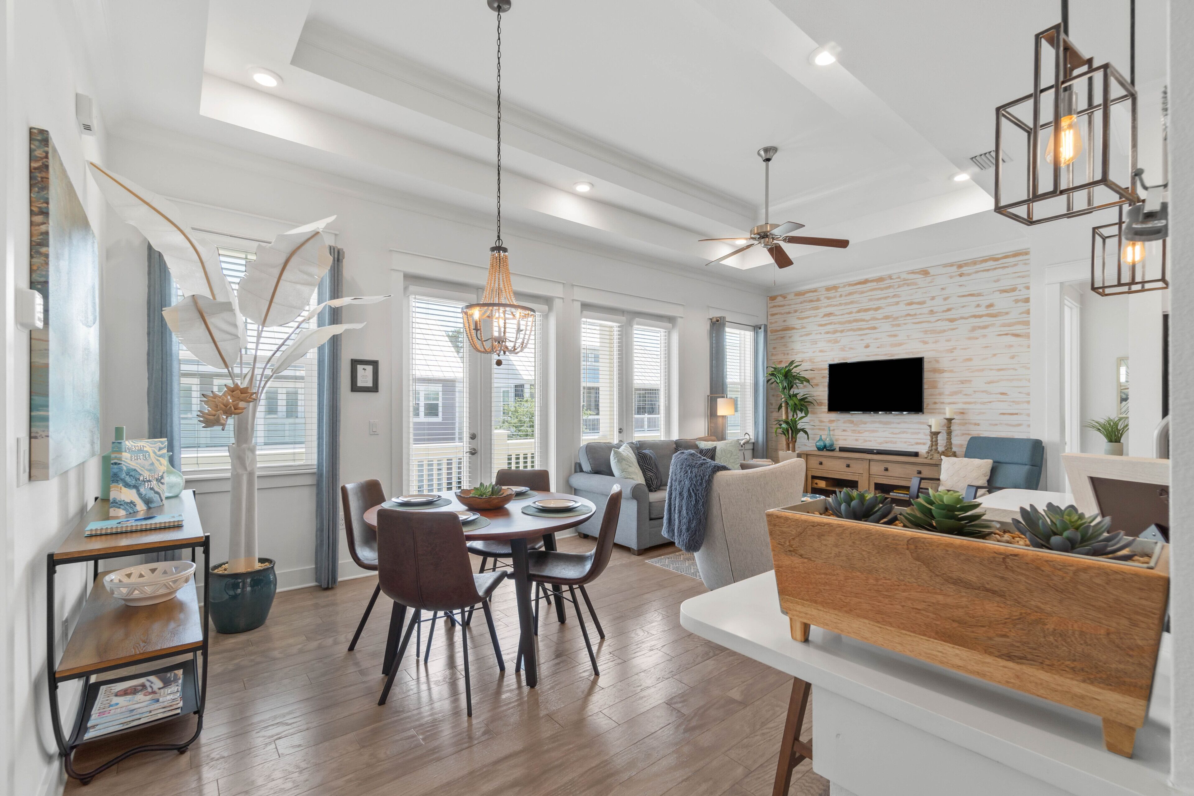 Prominence 2bd 2ba Sleeps 6 Golf Cart 4 Bikes Near Beach Lg Pool Big Chill - Rosemary Beach, FL