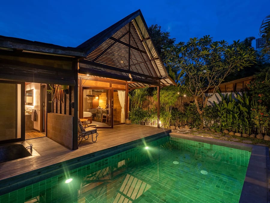 Villa Deluxe, 1 quarto (Villa Surya) | Minibar, cofre no quarto, com decoração personalizada