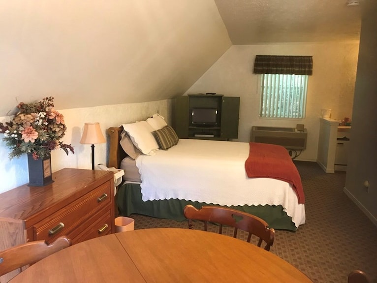 Historical Little Switzerland - Room 5 - Jasper, AR