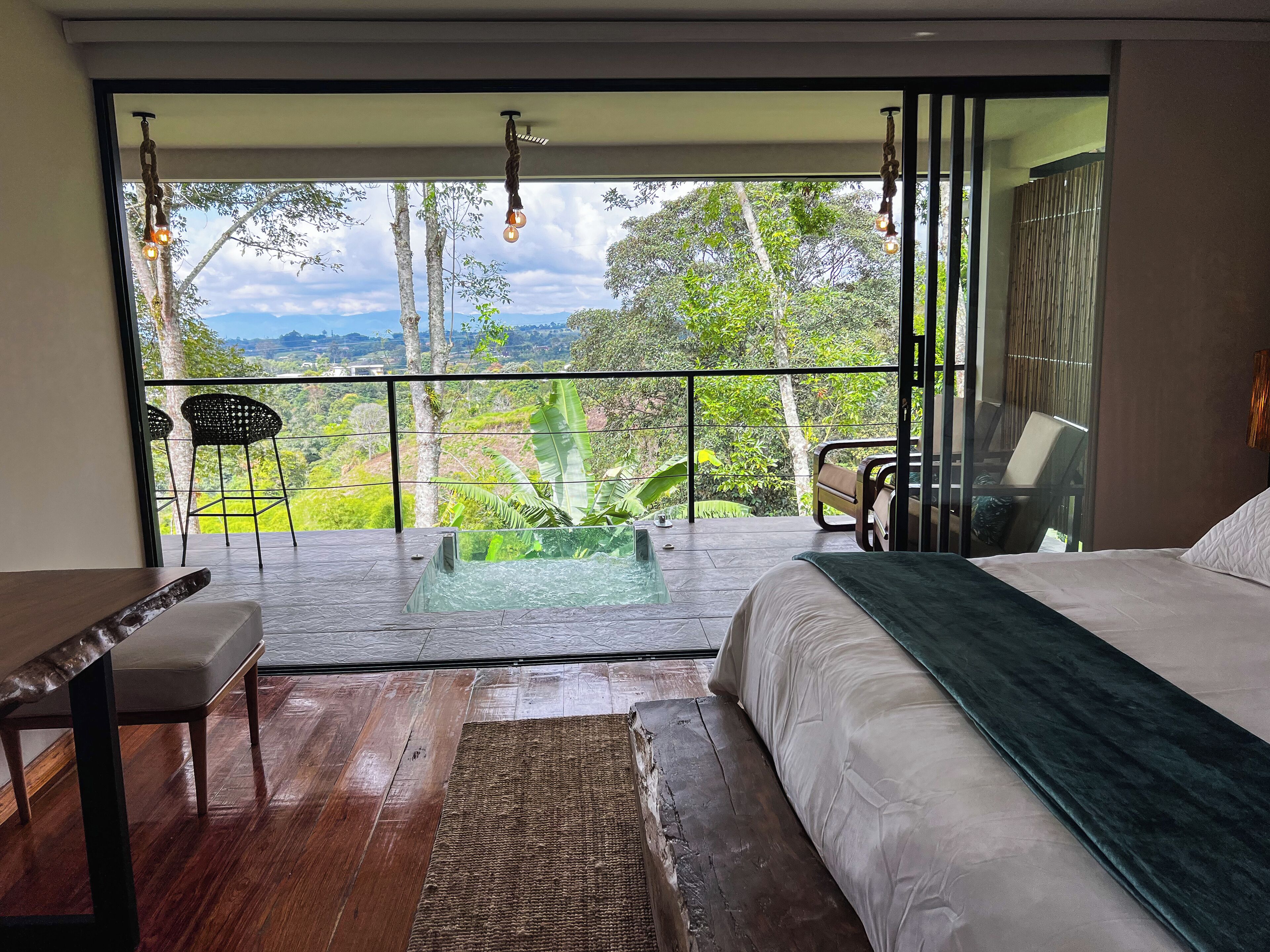 Quarto de Luxo | Banheira de hidromassagem privativa