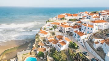 Perto da praia, praia de areia branca