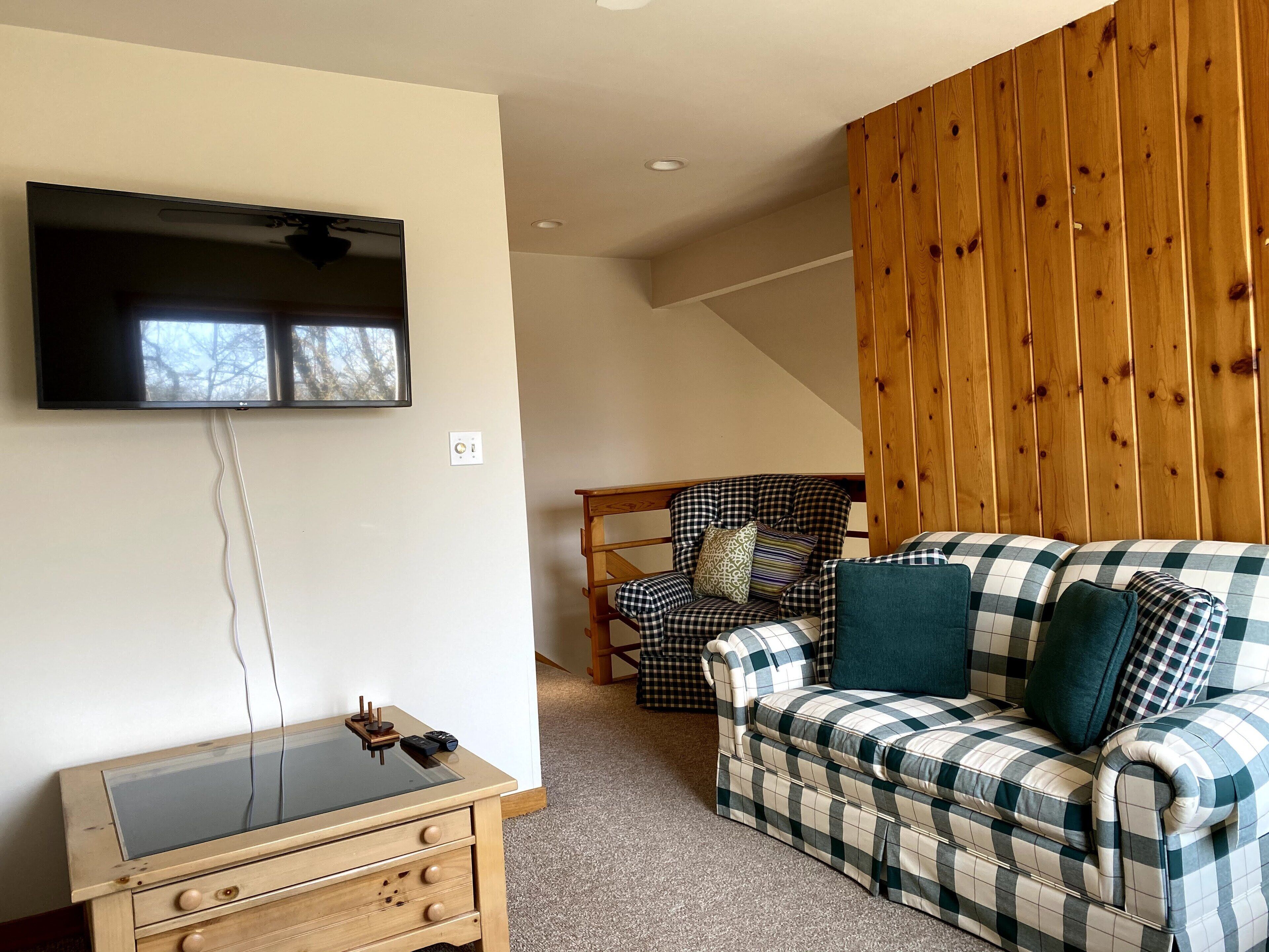 Big Cozy House In The Dunes (5bed/3.5bath Plus Loft) - Nested In Wooded Hillside - Michigan