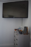 Quarto Duplo Deluxe, casa de banho anexa (Willow) | Wi-fi 